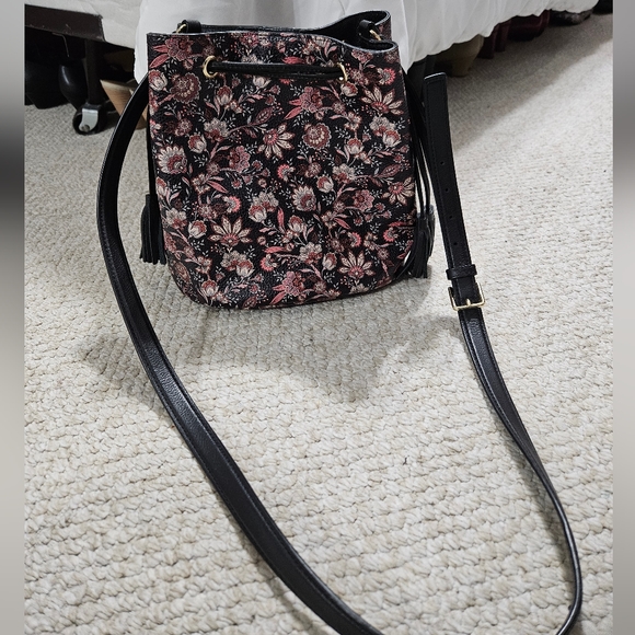 Talbots | Bags | Talbots Black And Pink Floral Crossbody Drawstring ...
